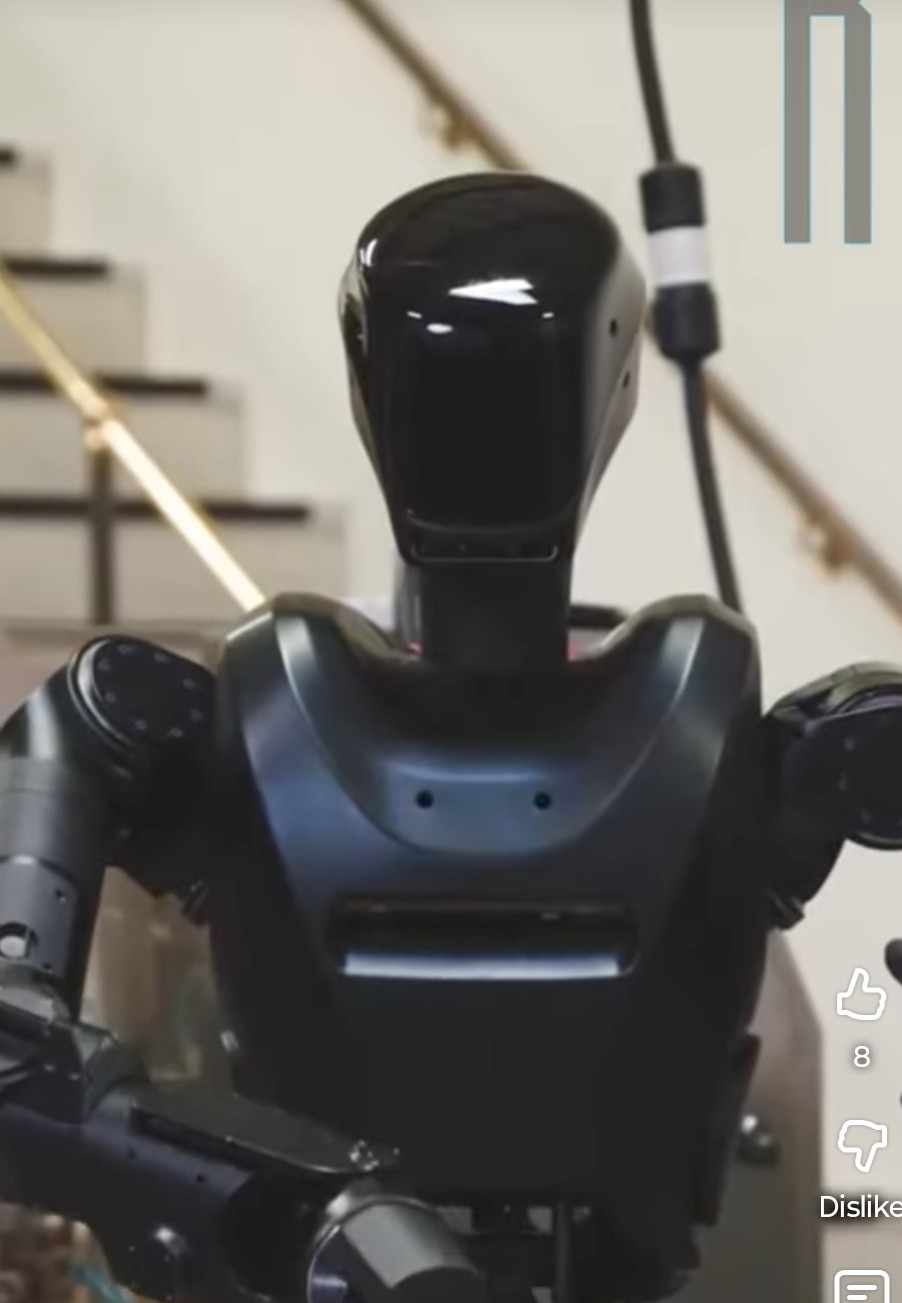 Phantom MK1 — Industrial-Scale Humanoid for Real-World Deployment ...